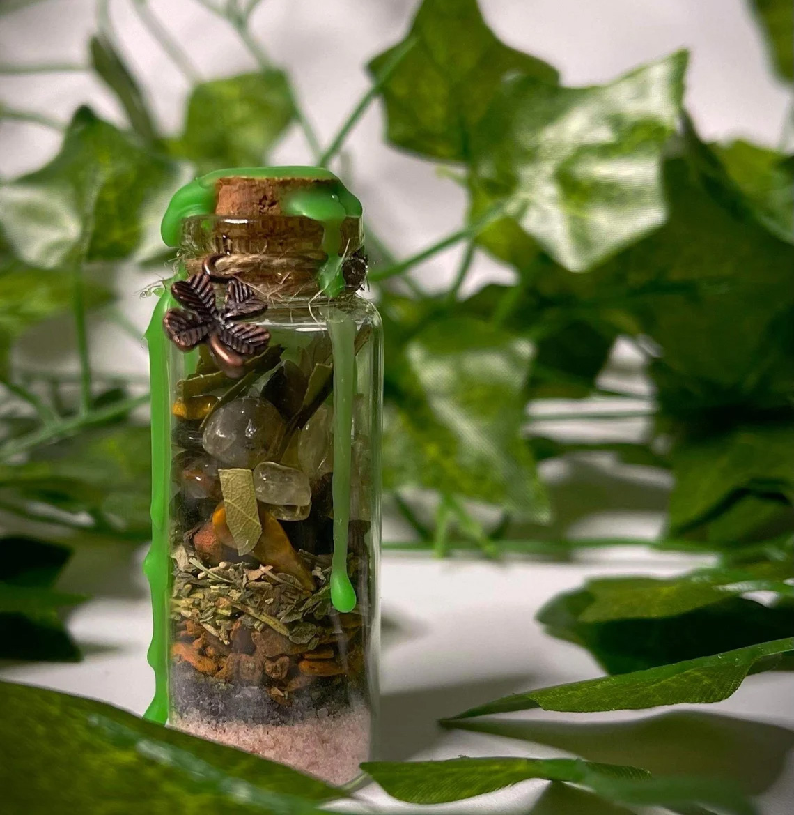 8 Spell Jar Recipes for Beginner and Seasoned Witches Alike