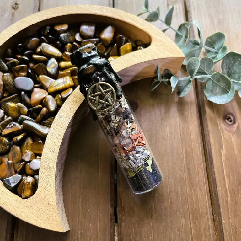 8 Spell Jar Recipes for Beginner and Seasoned Witches Alike