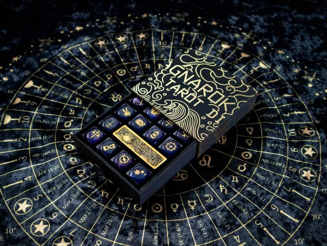 How to Use Tarot Dice and Roll for Divination